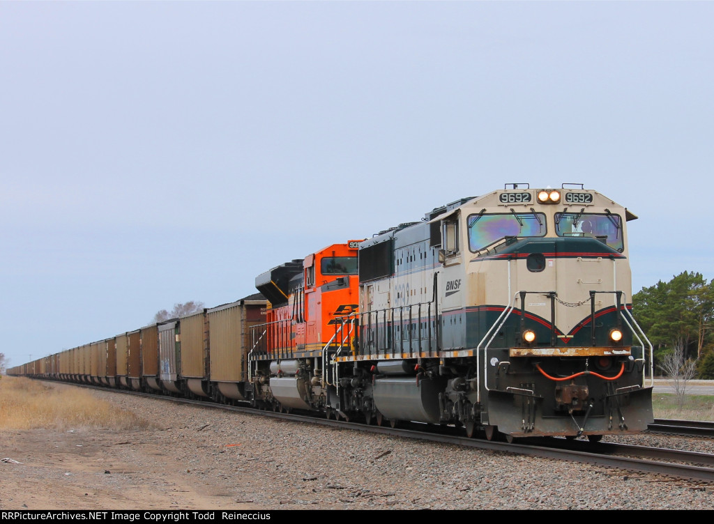 BNSF 9692